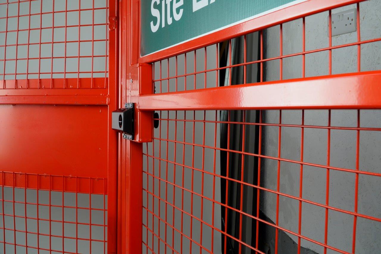 GATEMASTER Superlock Surface Fixed (for wooden gates) Digital Gate Loc ...